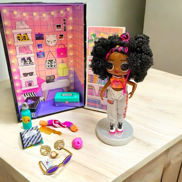 L.O.L. Surprise! | Toys | Lol Surprise Tweens Fashion Doll Hoops Cutie ...